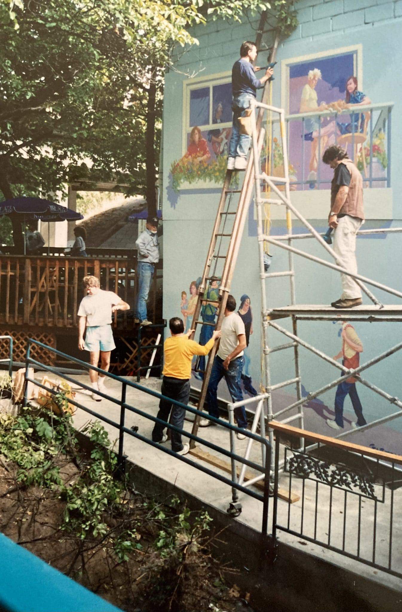 The mural John Gaffey painted: "hidden" neighborhood art - Walk Ashland